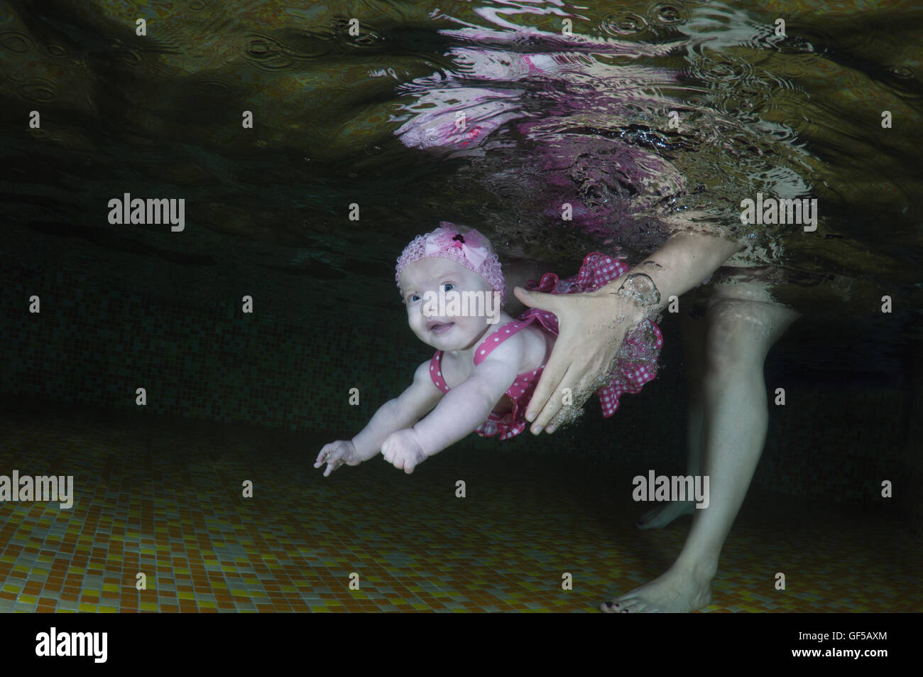 Child Hold Breath Underwater Stock Photos & Child Hold Breath ...