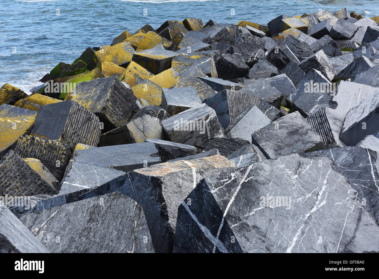 Sea defences defence rocks boulders blocks at San Sebasti‡n Donostia ...