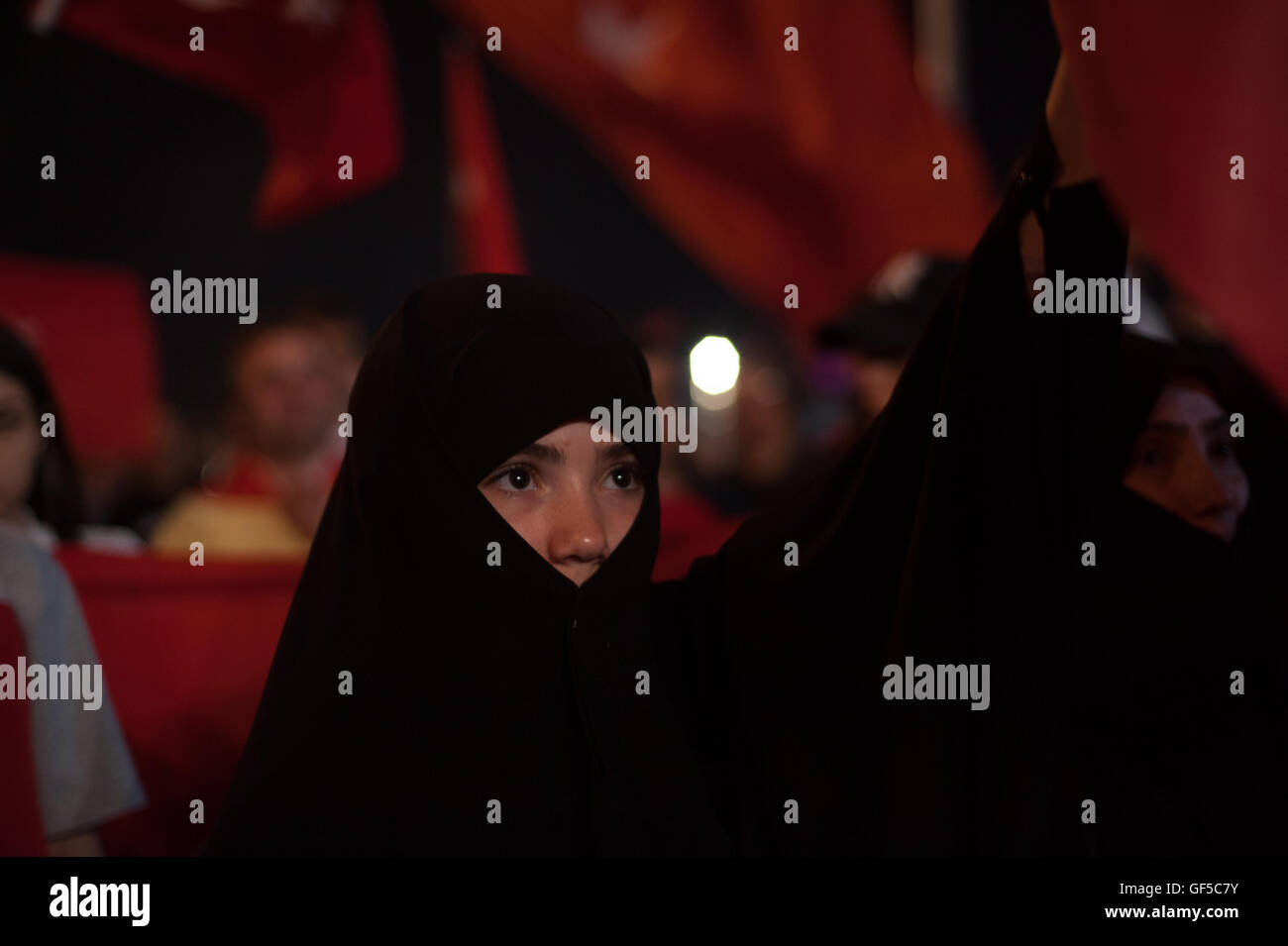 Turkish Muslim pro Akp government support for failed coup attempt ...