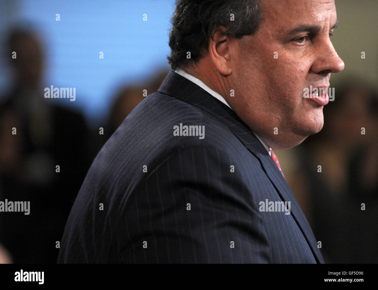 FORT LEE, NJ - JANUARY 09: New Jersey Gov. Chris Christie leaves the ...