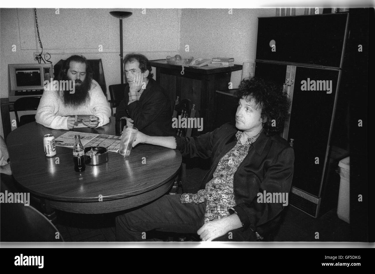 LOS ANGELES, CA : JOHNNY CASH, Tom Petty, Mike Campbell, Marty Stuart ...