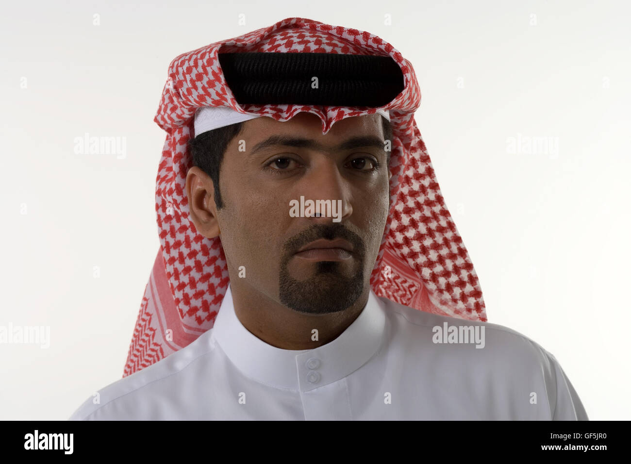 Profile emirati man hi-res stock photography and images - Alamy