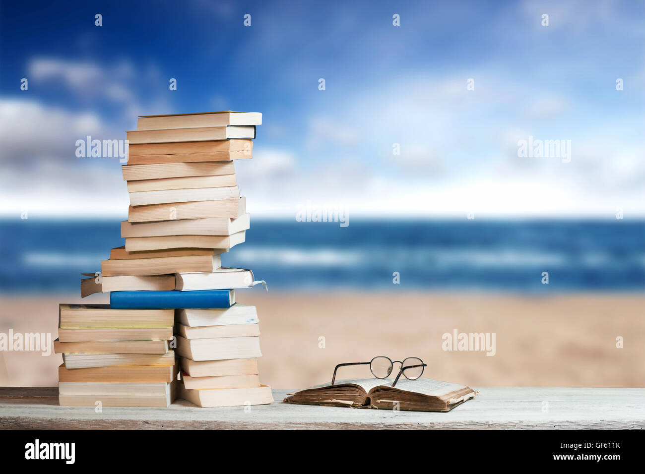 Ocean guide hi-res stock photography and images - Alamy