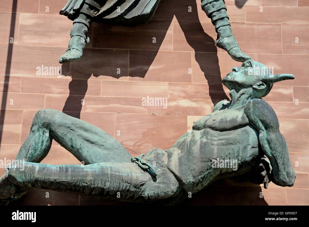 Bound in chains hi-res stock photography and images - Alamy