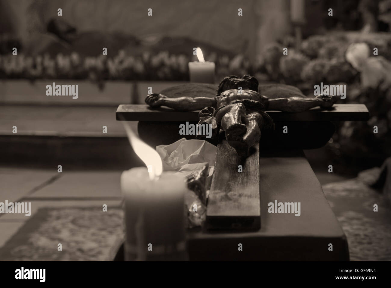 Adoration of the cross hi-res stock photography and images - Alamy