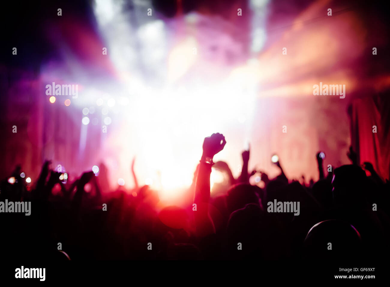 Concert people hi-res stock photography and images - Alamy