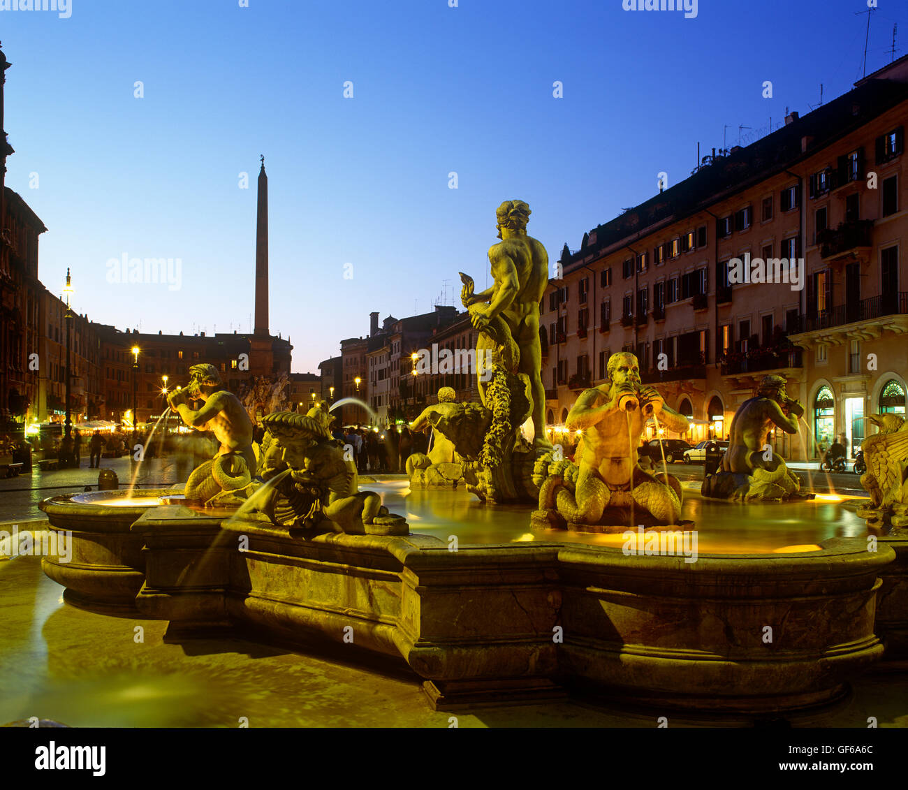 Piazza navona by night rome italy europe hi-res stock photography and ...