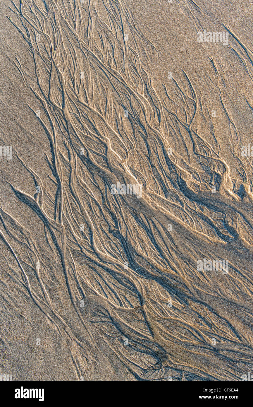 Wave patterns water hi-res stock photography and images - Alamy