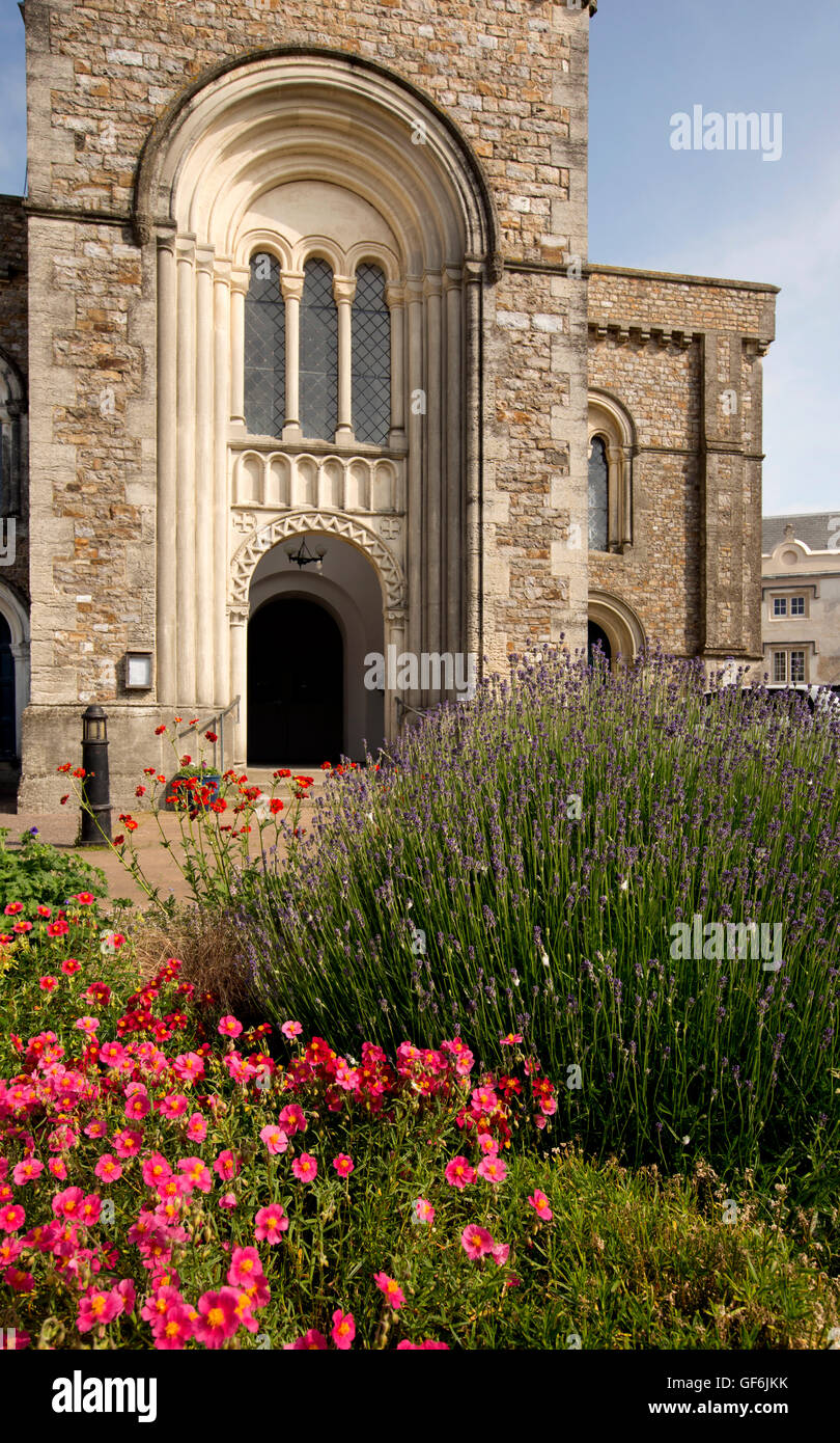 UK, England, Devon, Honiton, High Street, floral planting outside St ...