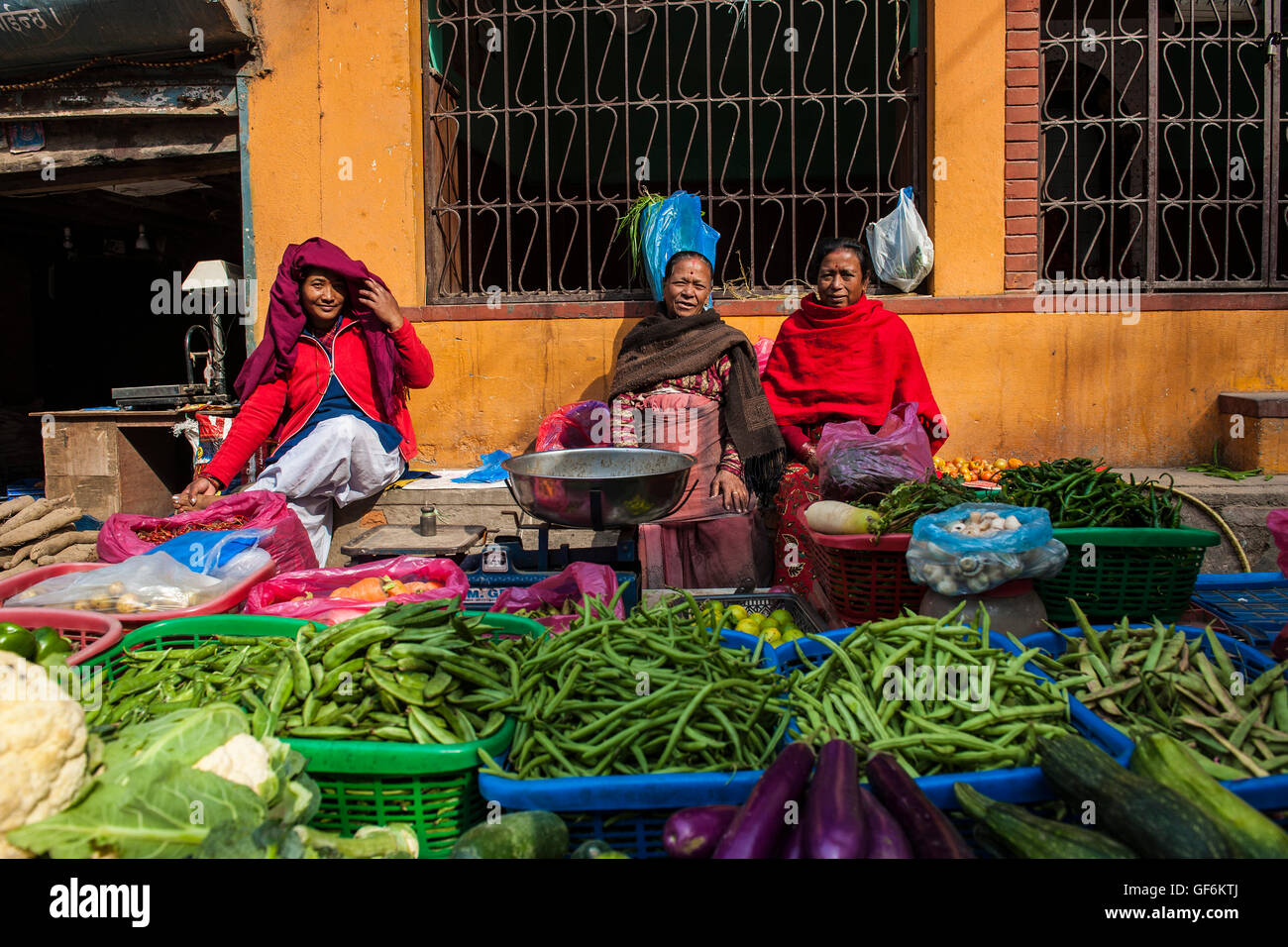 Nepal marketplace hi-res stock photography and images - Alamy