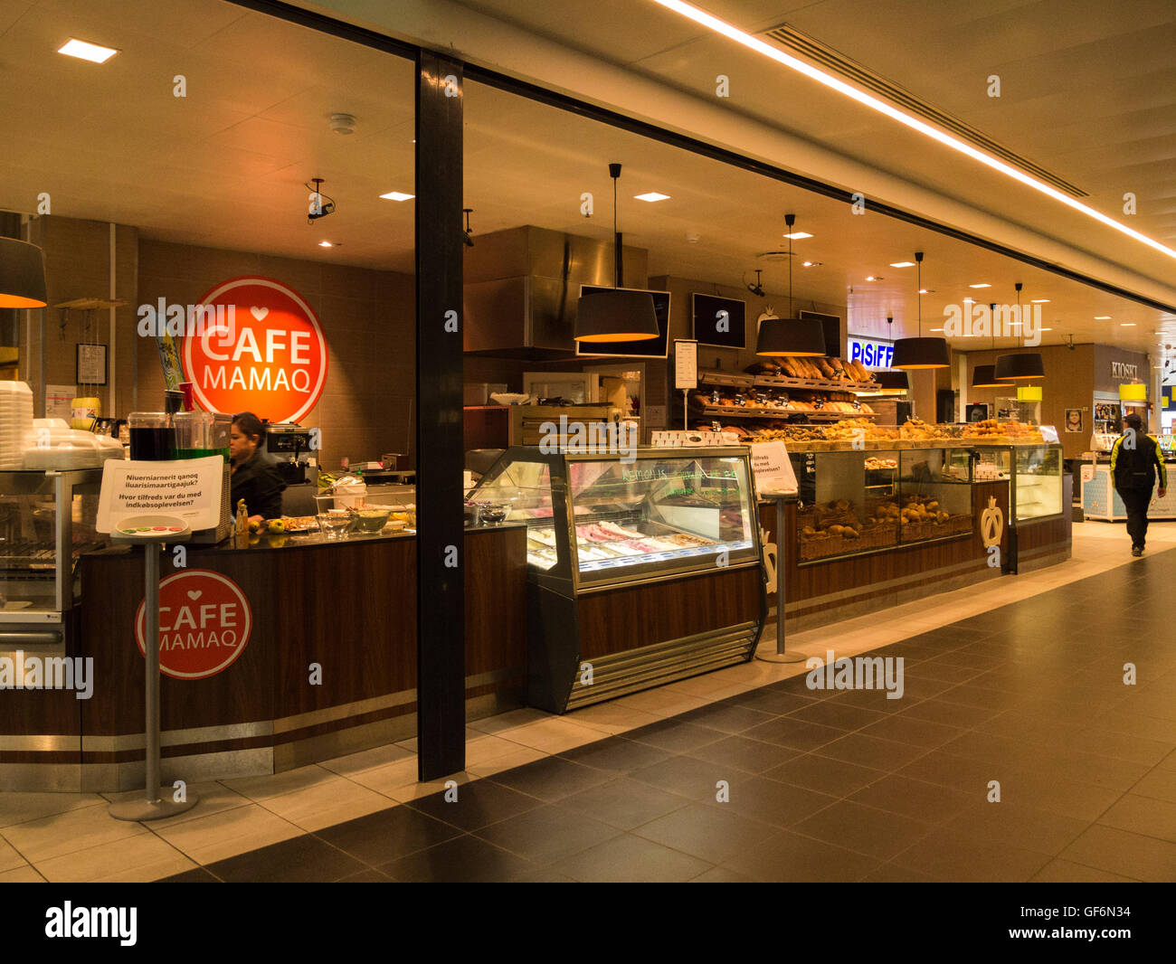 First shopping mall hi-res stock photography and images - Alamy