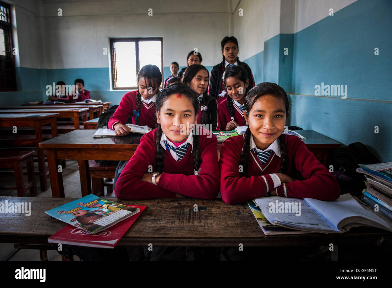 Nepal school hi-res stock photography and images - Alamy