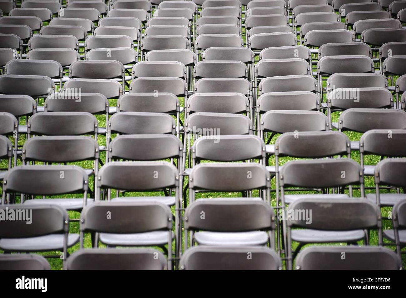 Seat rows concert hi-res stock photography and images - Alamy
