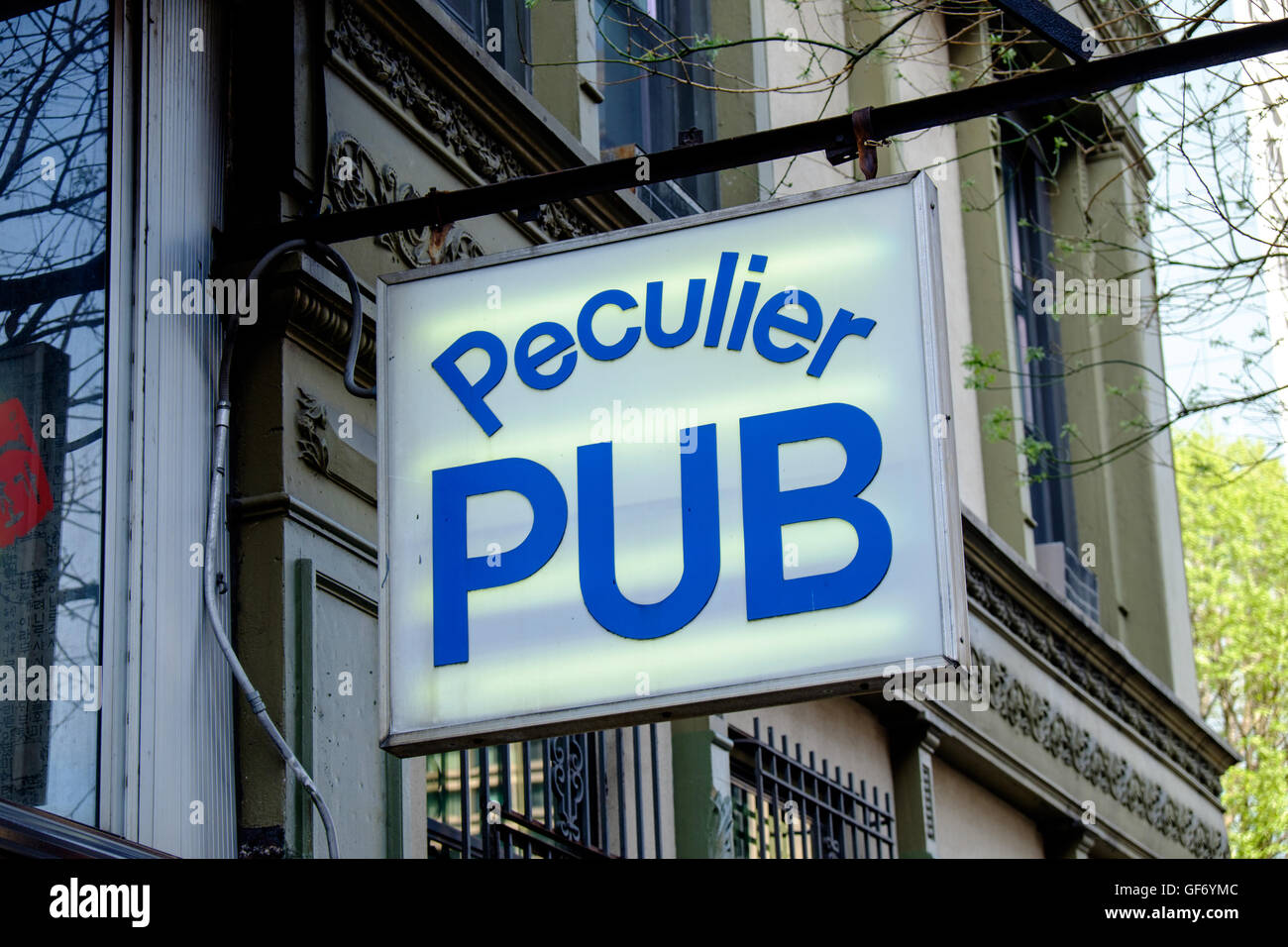 Peculier pub, Greenwich Village, New York, USA Stock Photo - Alamy