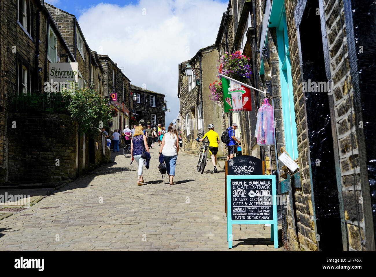 Haworth village hi-res stock photography and images - Alamy