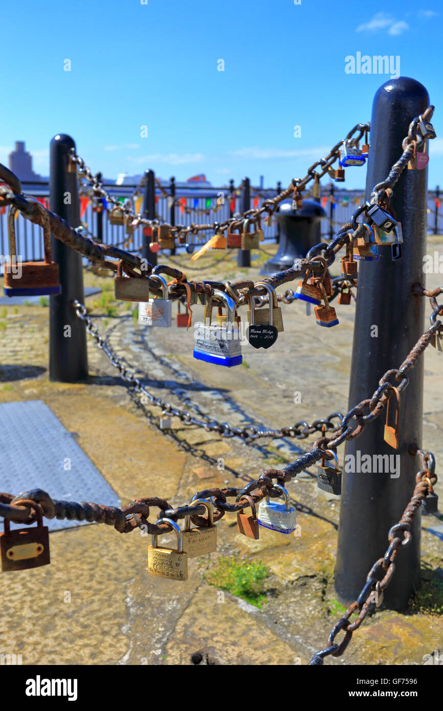 Love Locks on chain fencing promenade Albert Dock Liverpool Merseyside ...