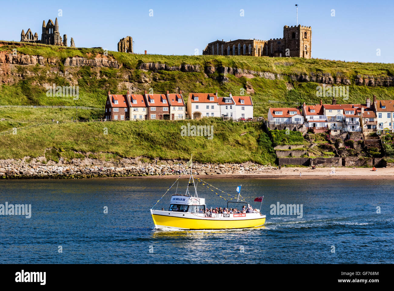 Whitby coastal town harbour hi-res stock photography and images - Alamy