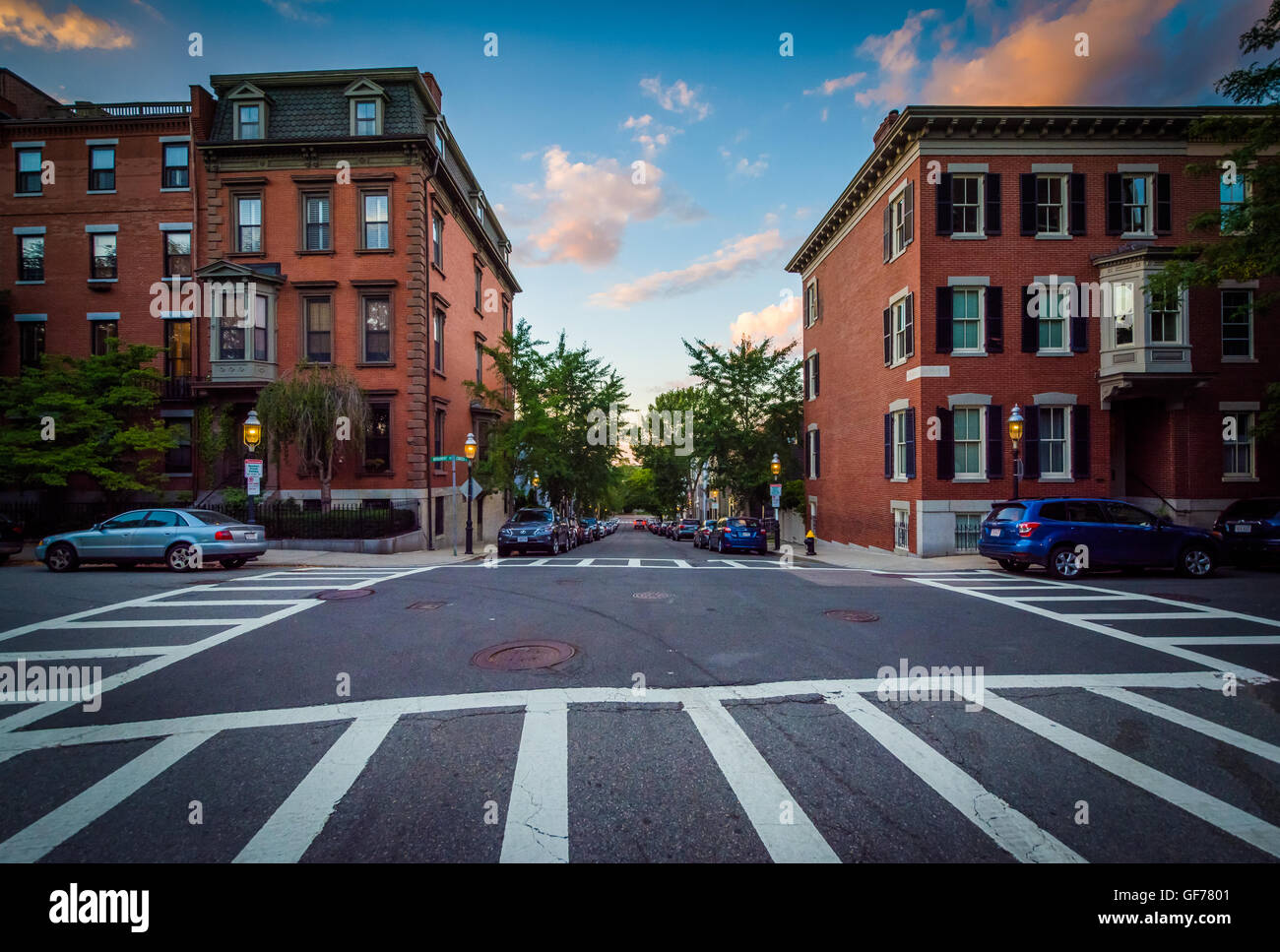 Intersection at sunset in Bunker Hill, Charlestown, Boston ...