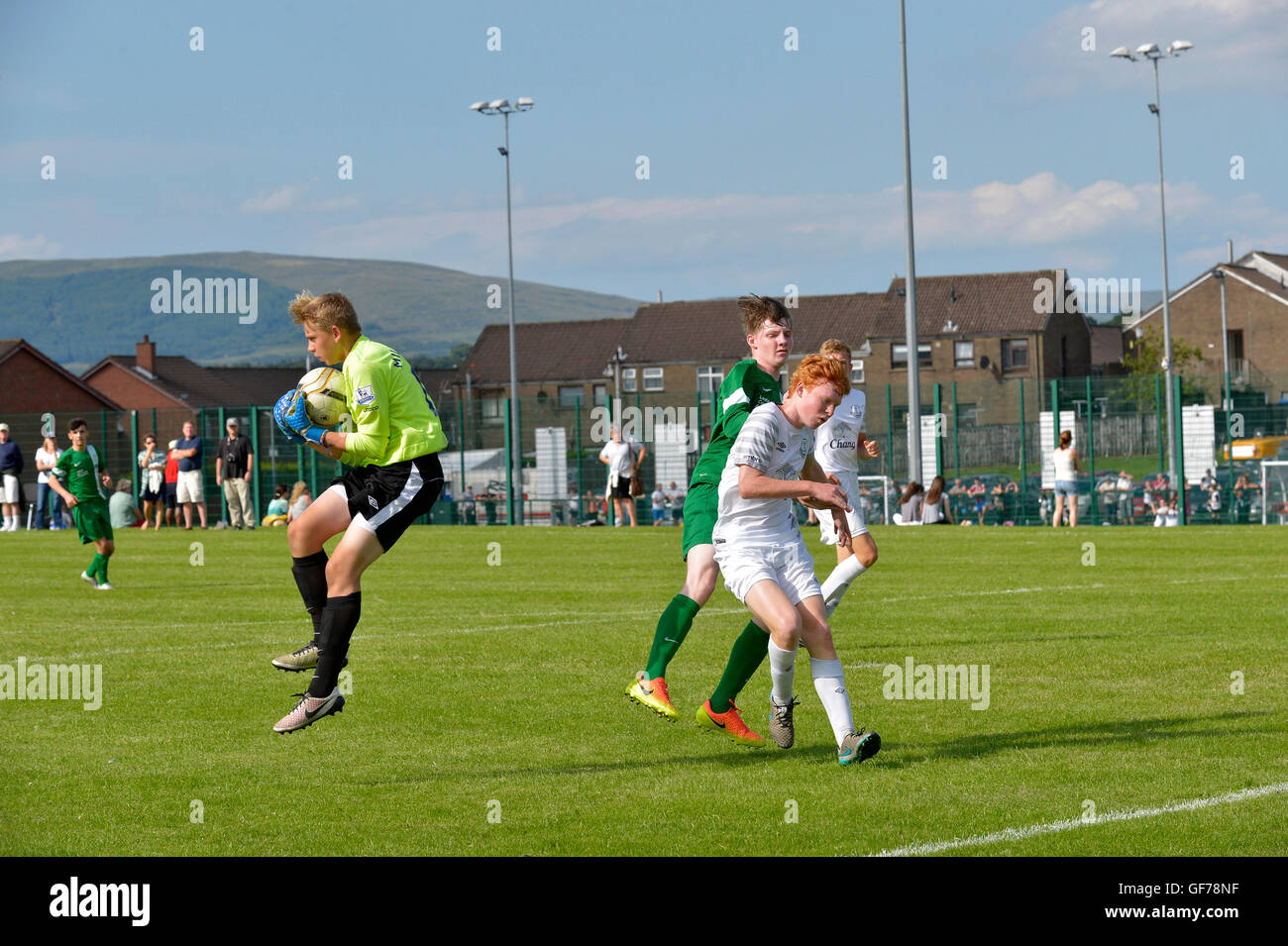 Foyle Harps v Everton America in under 16 Foyle Cup football game ...