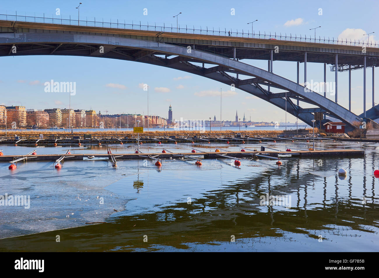 Western bridge hi-res stock photography and images - Alamy