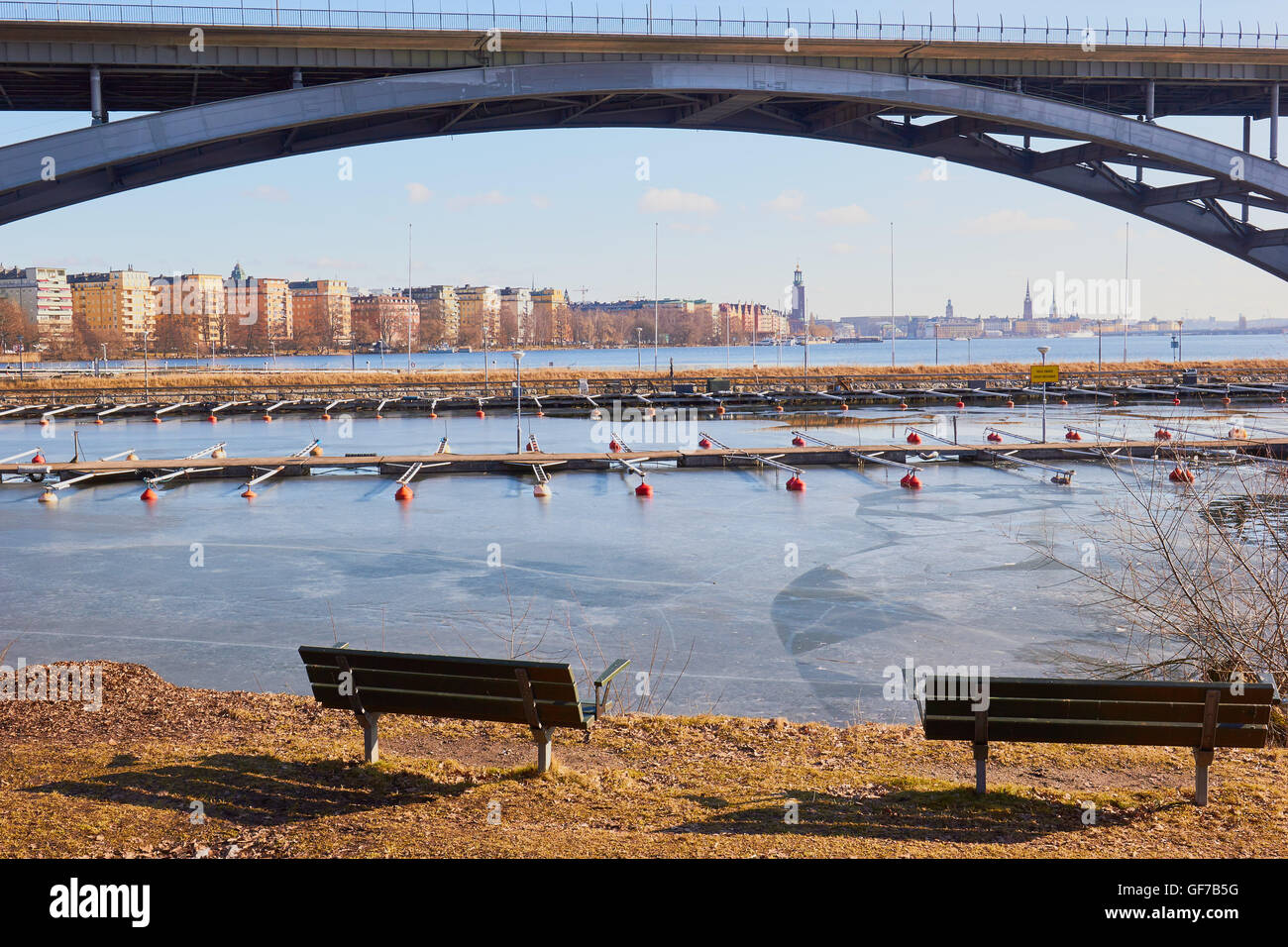 Western bridge hi-res stock photography and images - Alamy