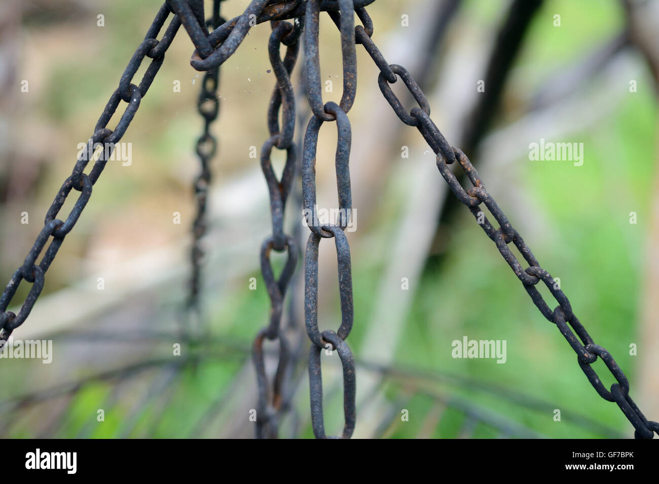Black chains hi-res stock photography and images - Alamy
