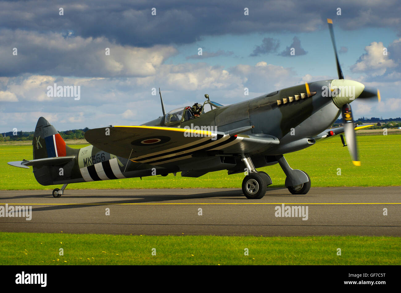 Vickers Supermarine Spitfire Vb, AB910, at Duxford Stock Photo - Alamy
