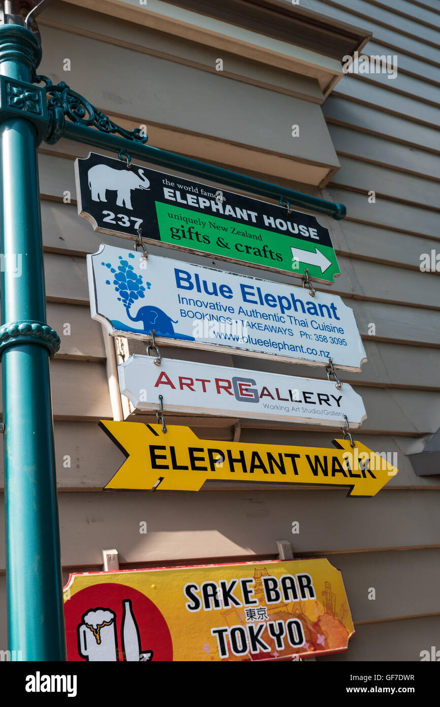 Auckland road sign new zealand hi-res stock photography and images - Alamy