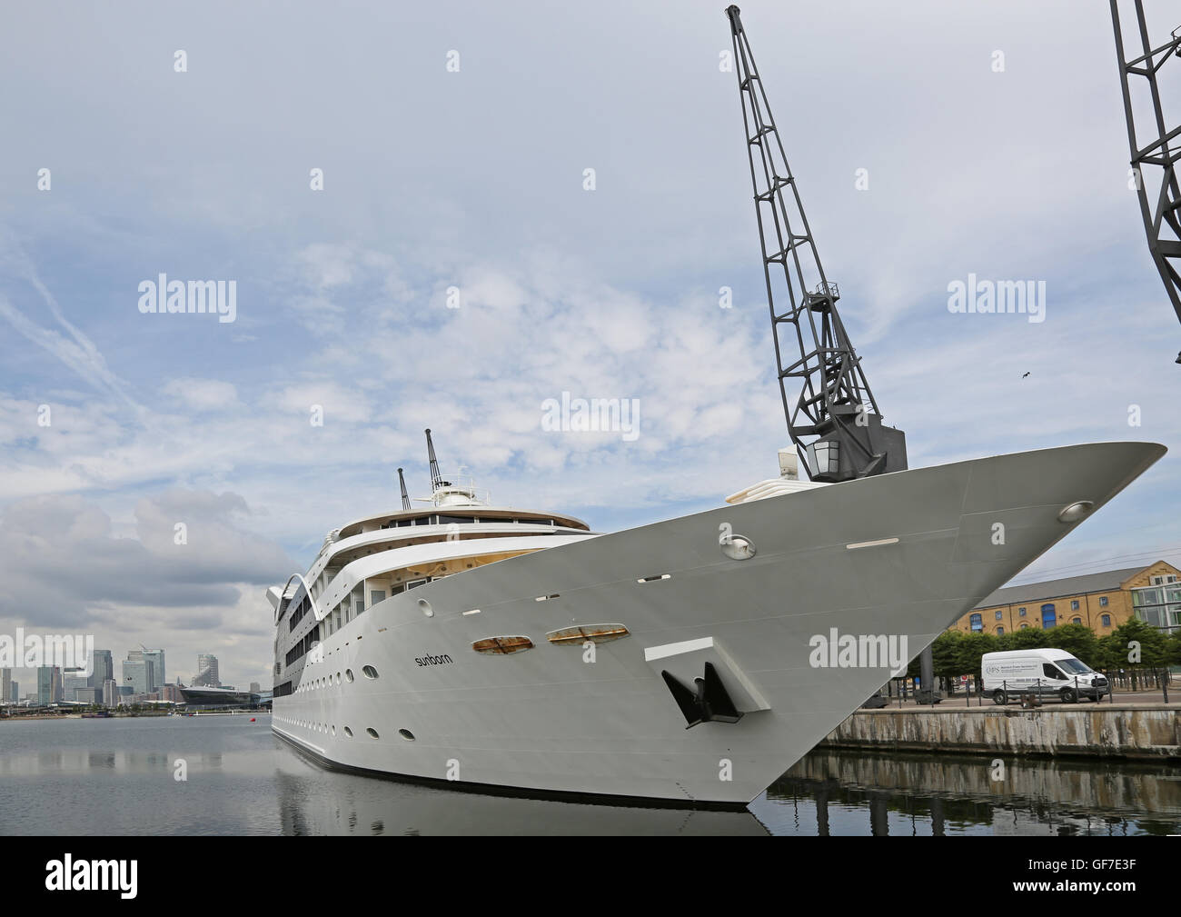 Sunborn sky hi-res stock photography and images - Alamy