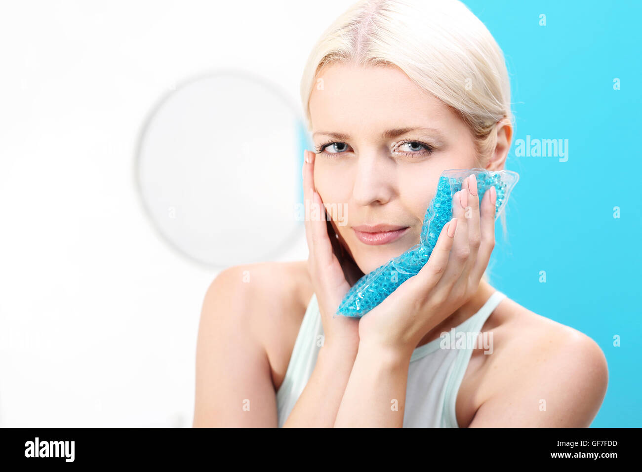 Toothache inflammation hi-res stock photography and images - Alamy