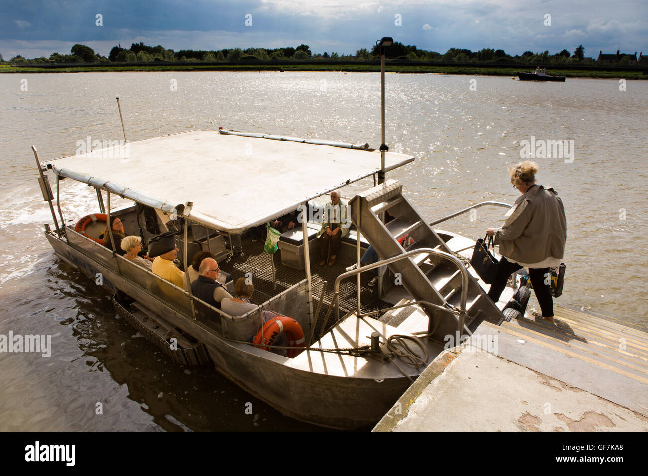 Passengers boarding ferry hi-res stock photography and images - Alamy