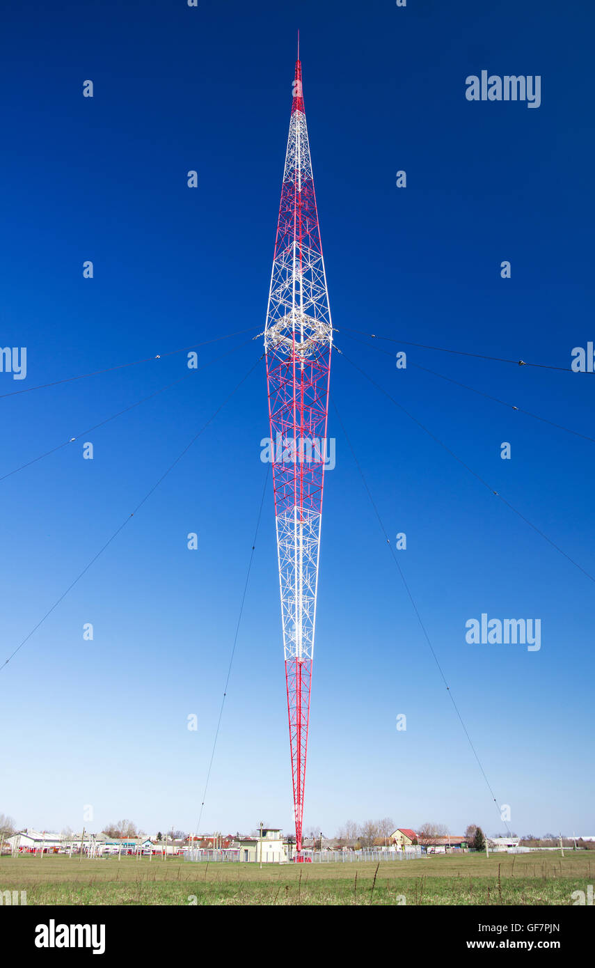 Pylon telecommunications tower antenna hi-res stock photography and images - Alamy