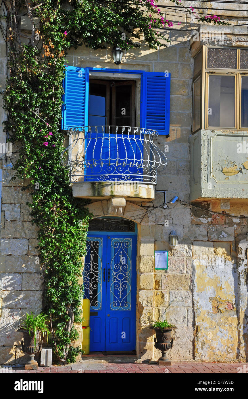 Maltese traditional house Stock Photo - Alamy