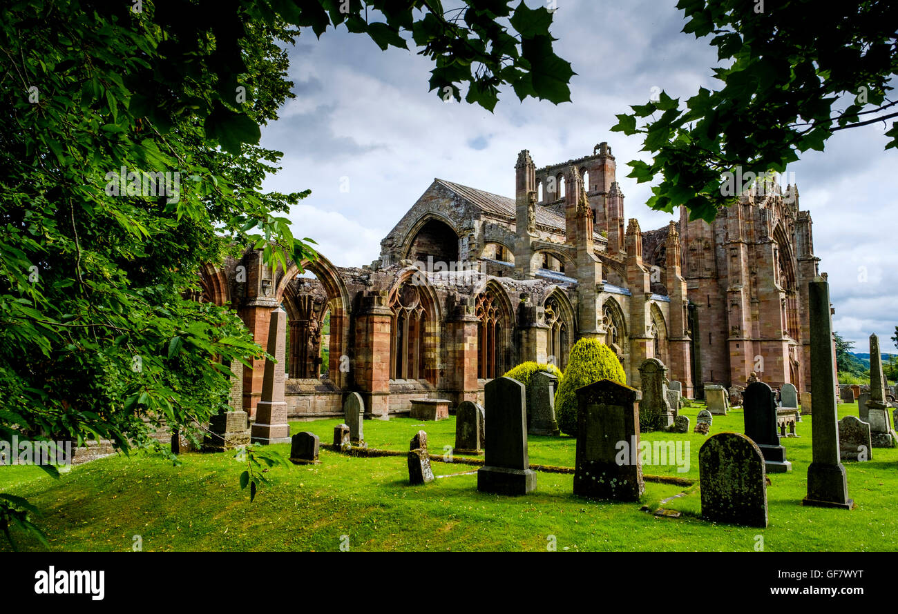 Melrose abbey hi-res stock photography and images - Alamy