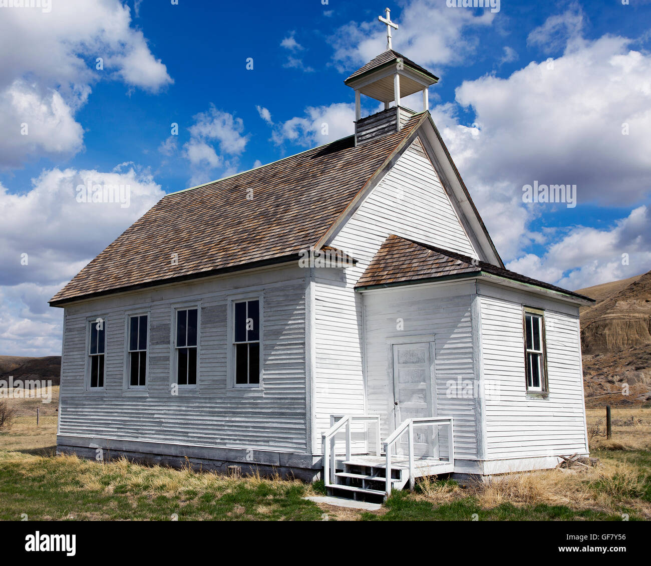 Small white church Stock Photo - Alamy