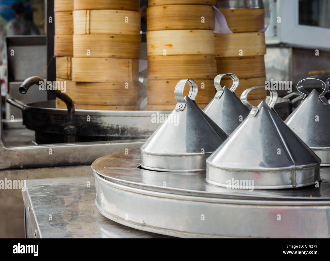 Dim sum containers hi-res stock photography and images - Alamy