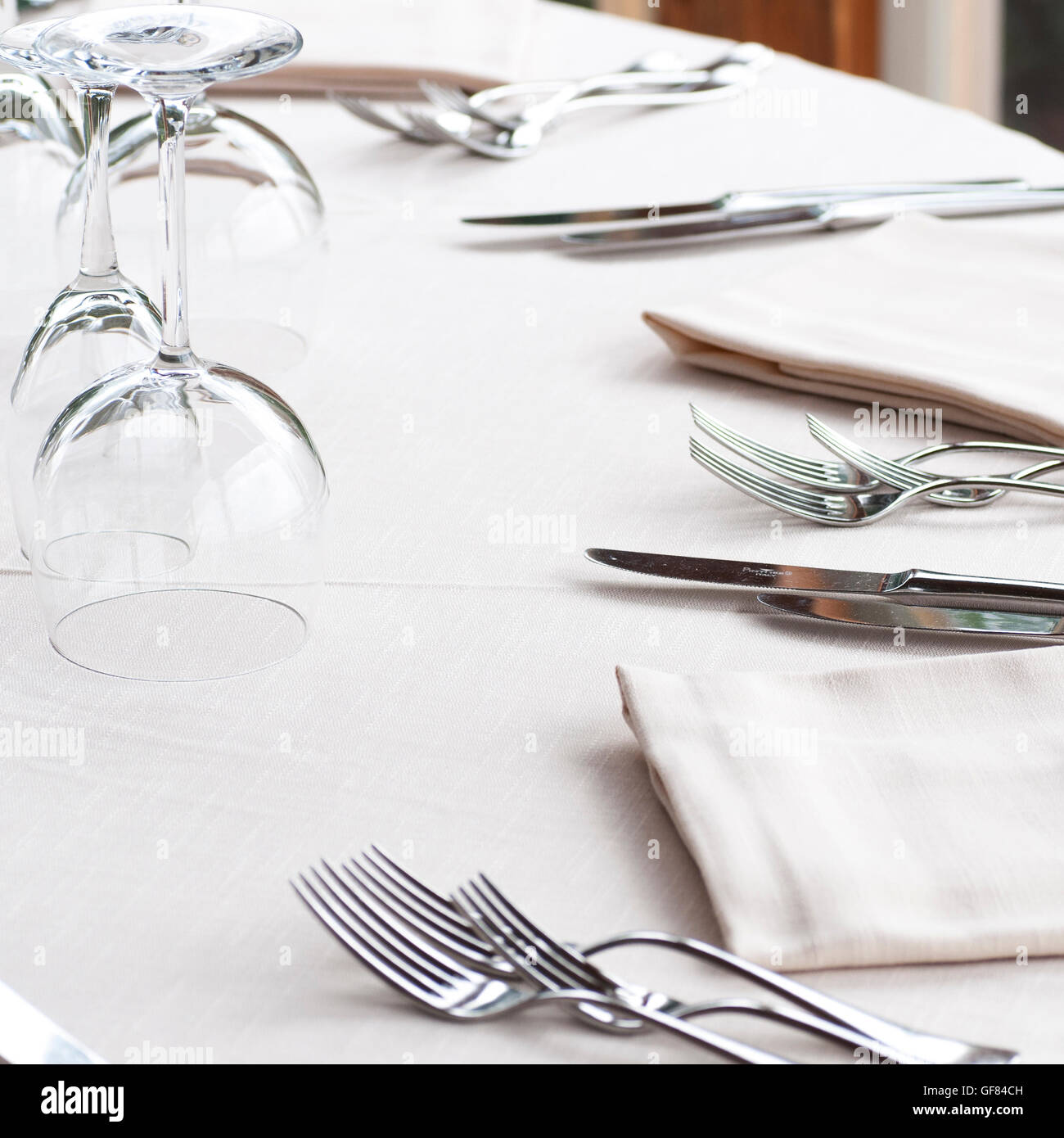 Elegant table set Stock Photo - Alamy