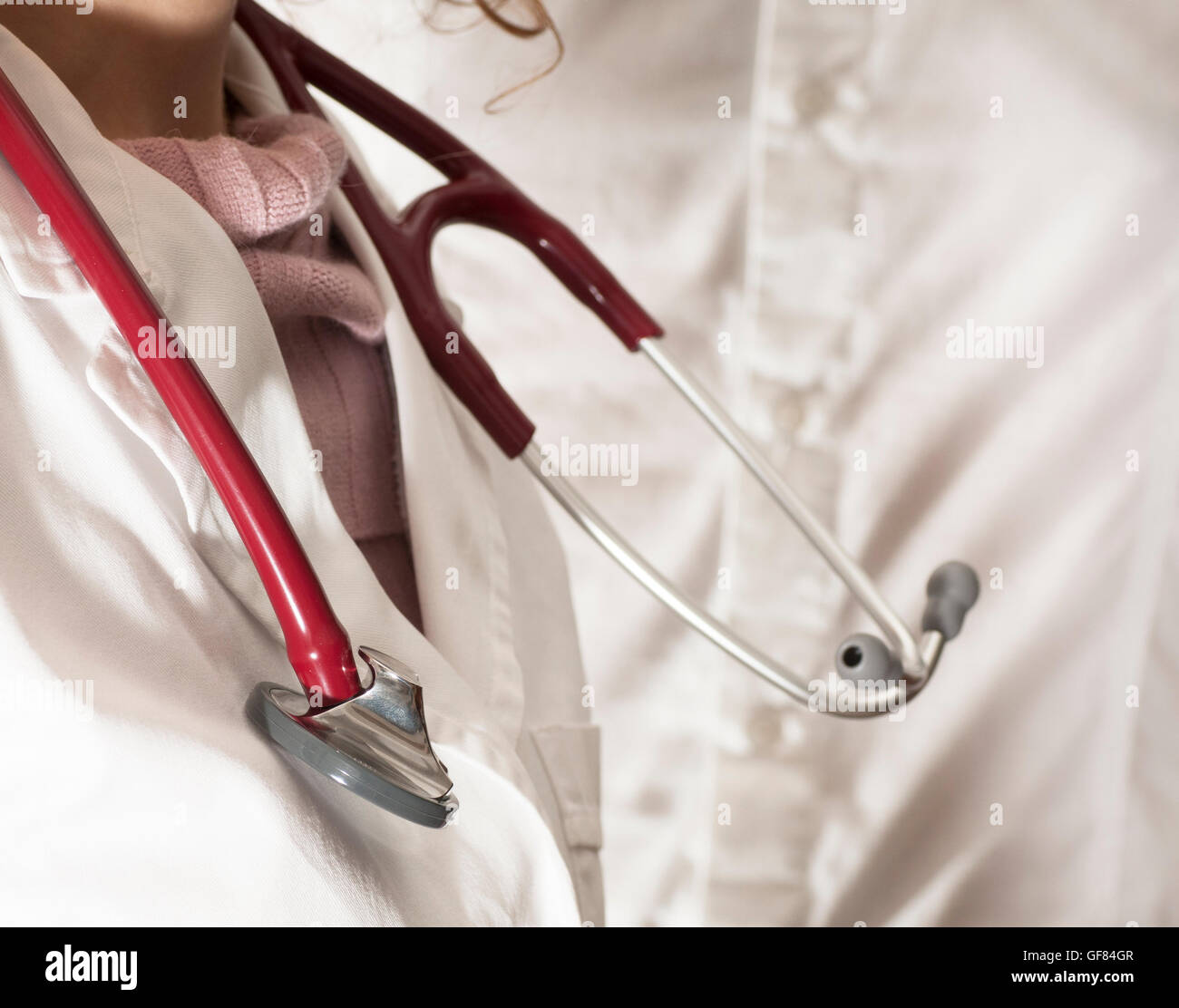 Woman doctor stethoscope around neck hi-res stock photography and ...