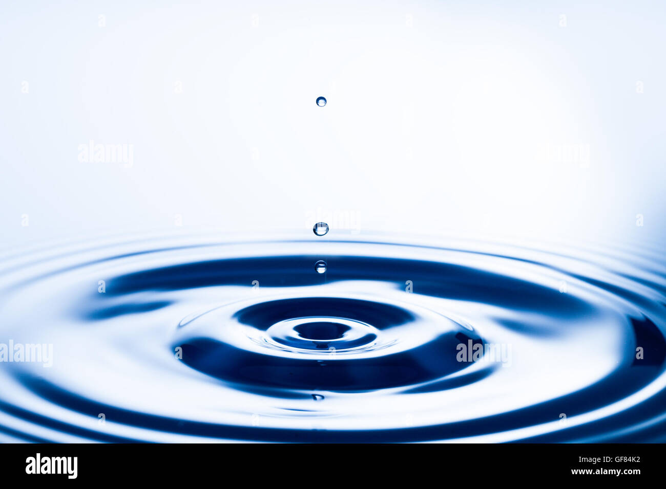 Horizontal dripping hi-res stock photography and images - Alamy