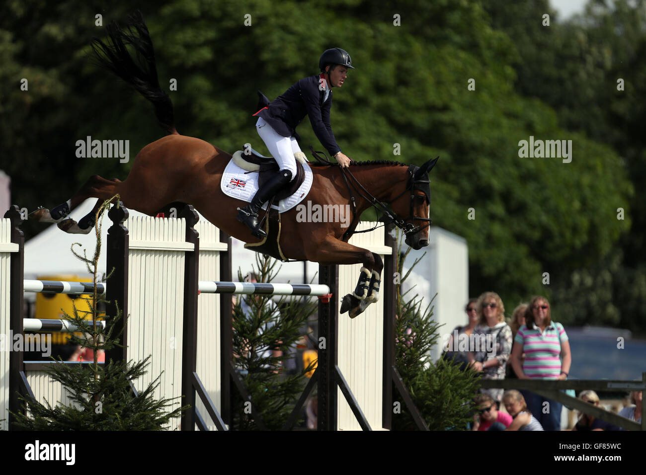 Great Britain's Scott Brash riding Hello Guv'Nor jumps in the Furusiyya ...