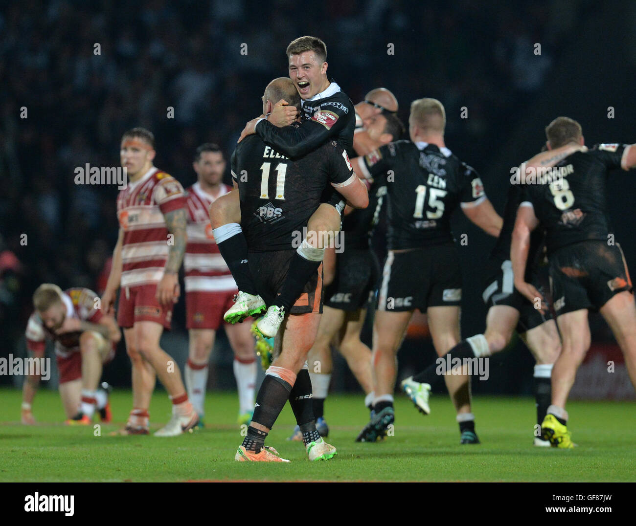 Hull FC's Jamie Shaul (centre) celebrates with Gareth Ellis after their ... Hull FC's Jamie Shaul (centre) celebrates with Gareth Ellis after their ...