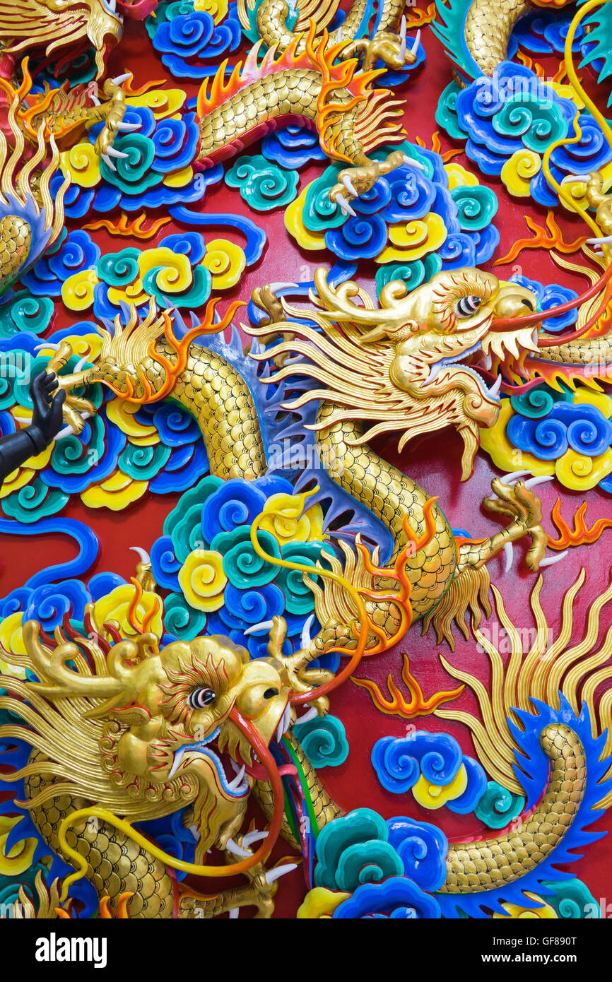 Chinese dragon sculpture hi-res stock photography and images - Alamy
