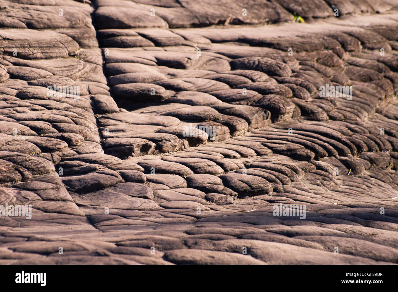 Layers of sedimentary sandstone rock Stock Photo - Alamy