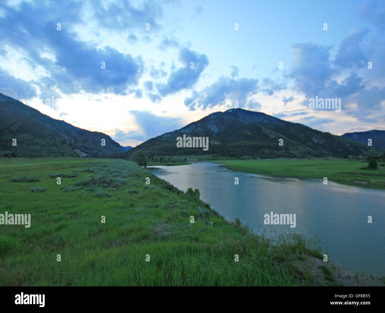Snake river embankment hi-res stock photography and images - Alamy