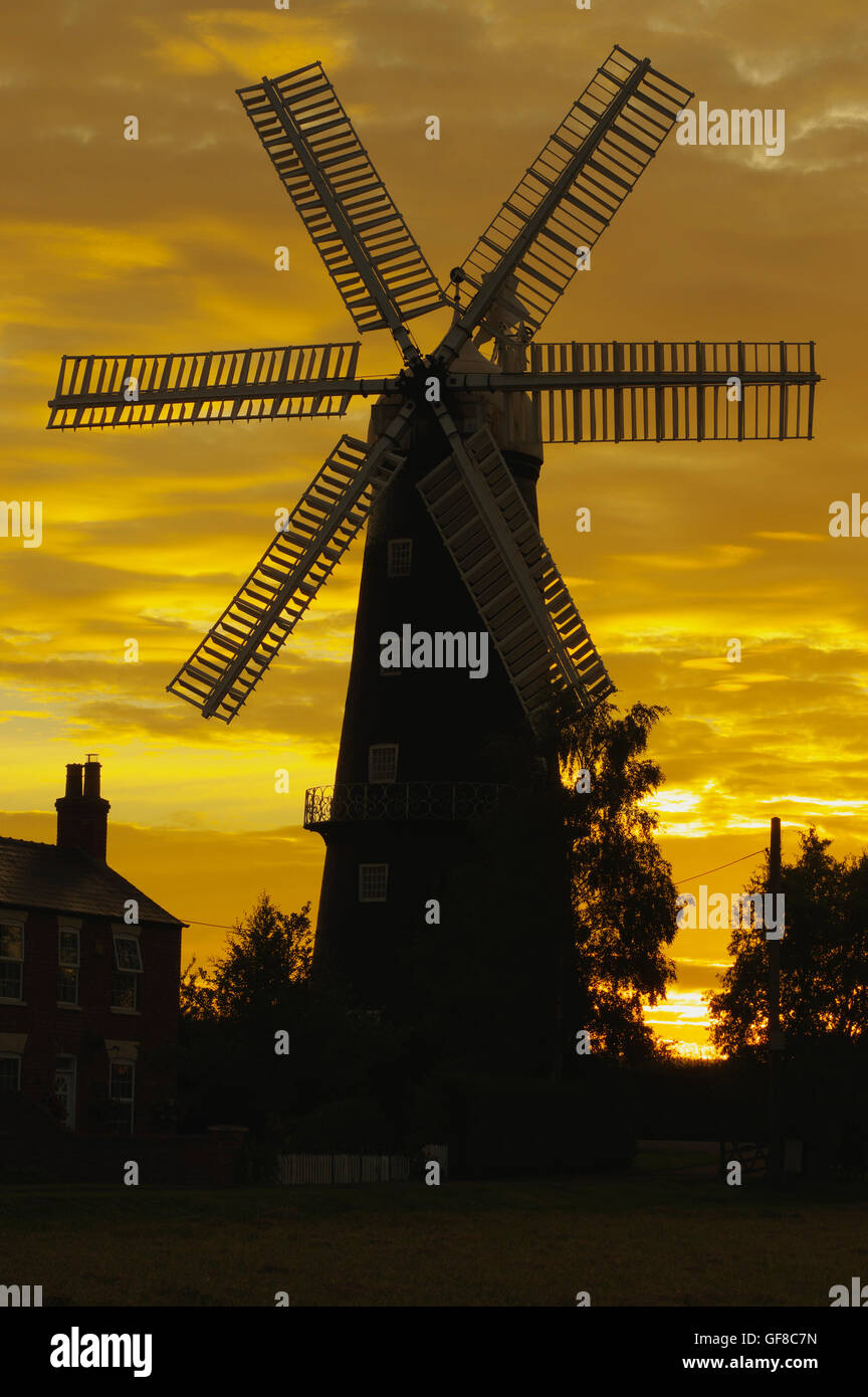 Alford lincolnshire windmill hi-res stock photography and images - Alamy