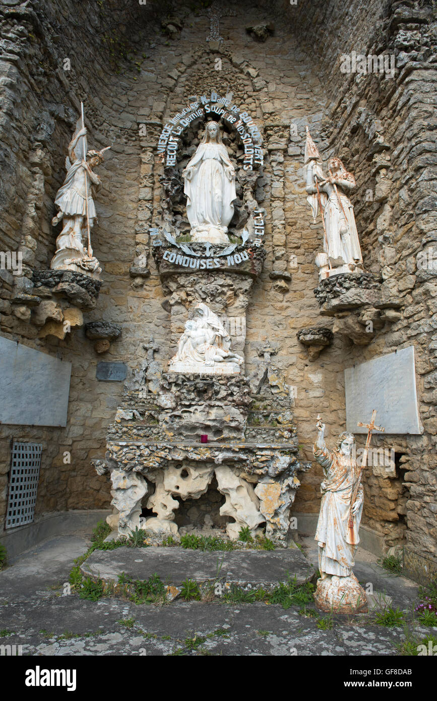 Memorial to fallen soldiers at Saint Gervais, Vendee, France Stock ...