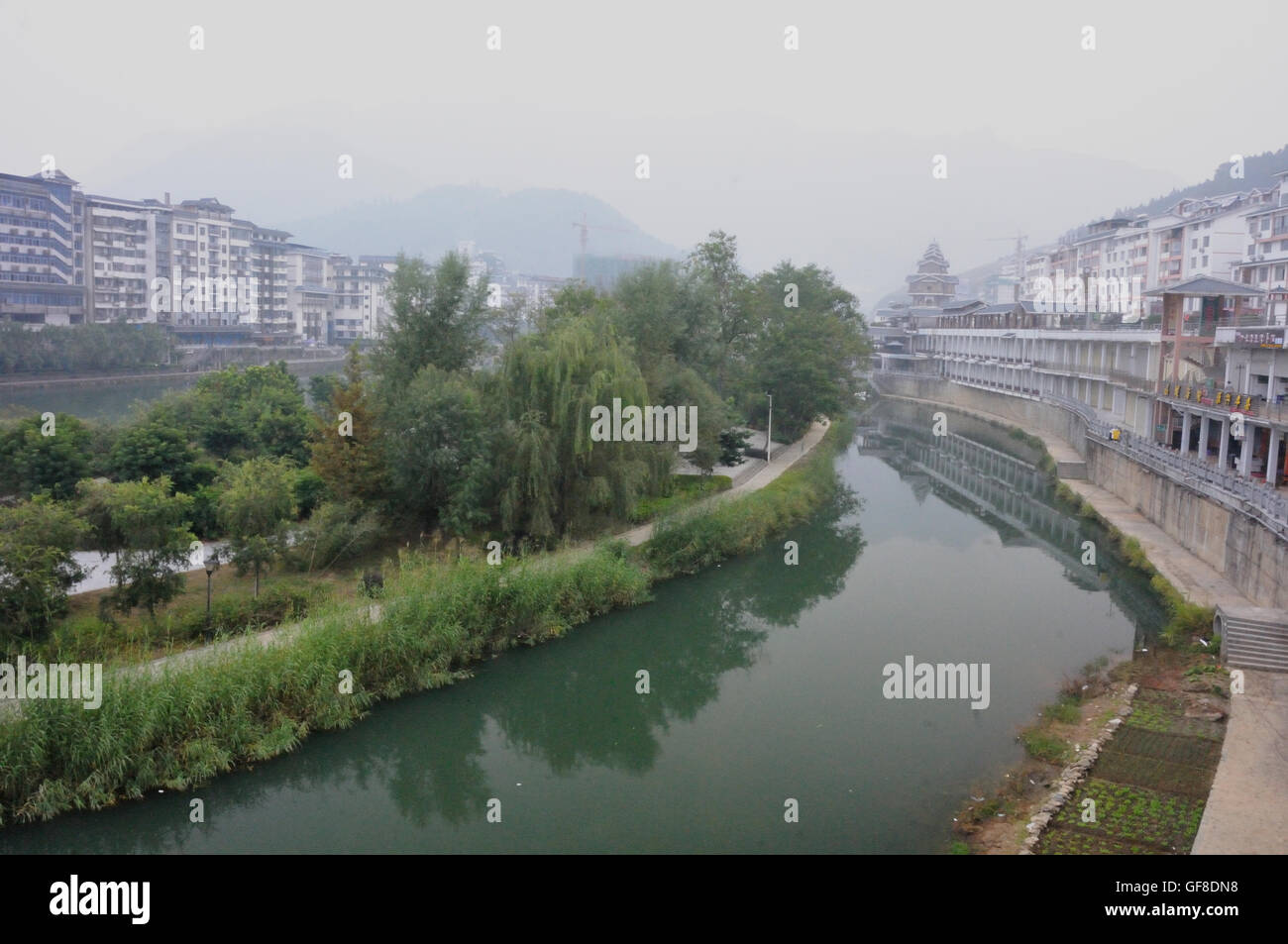 Fog city china hi-res stock photography and images - Alamy