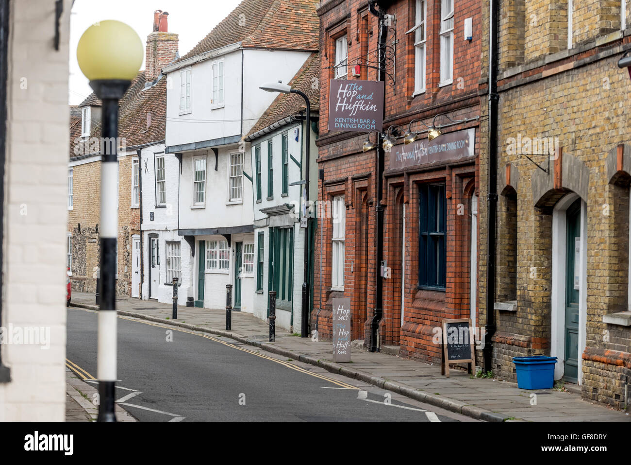 Historic cinque port town hi-res stock photography and images - Alamy