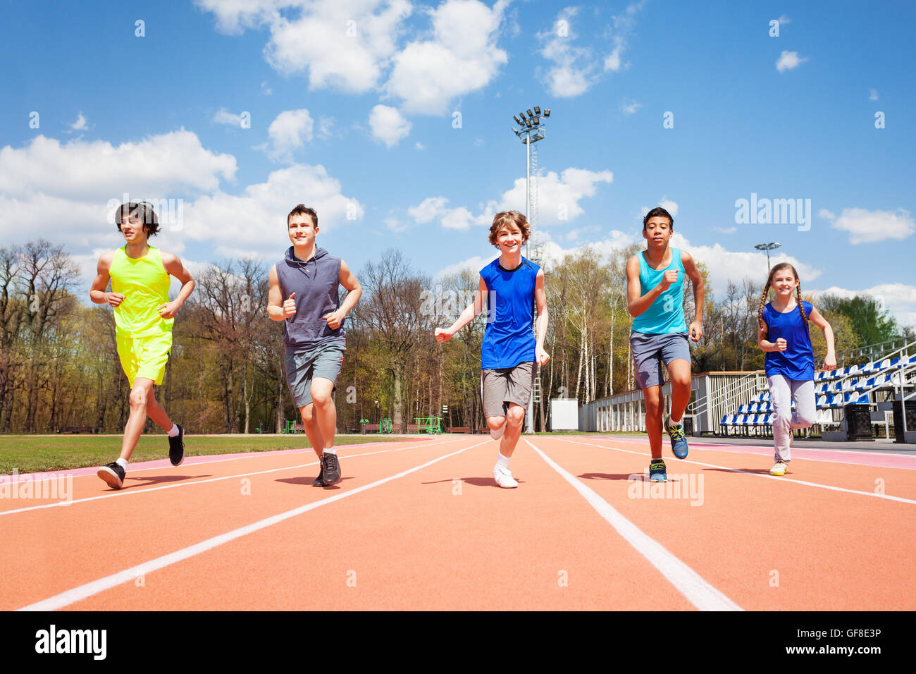 Kids Running Track Stock Photos & Kids Running Track Stock Images - Alamy