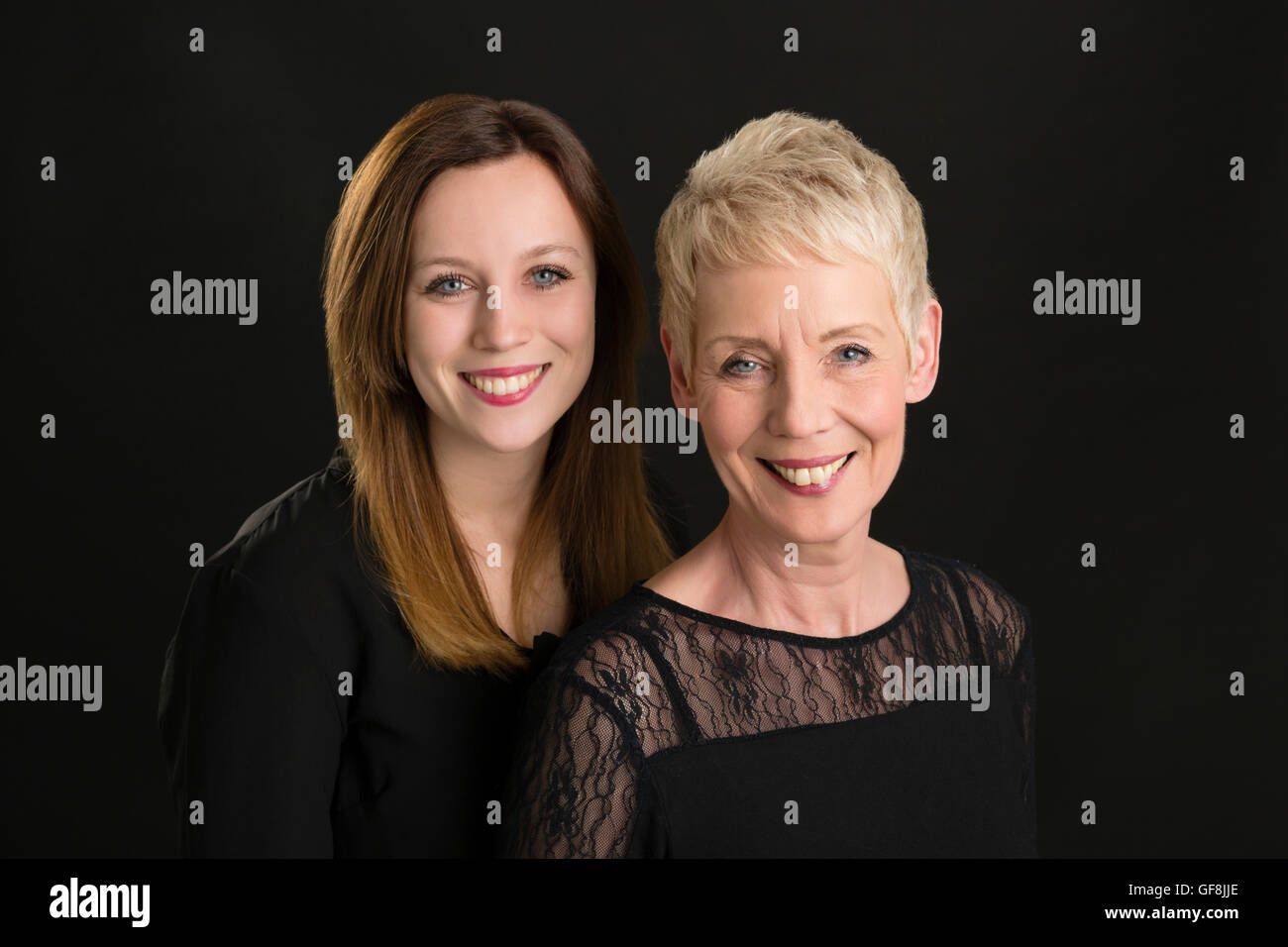 Portrait mother and daughter Stock Photo - Alamy